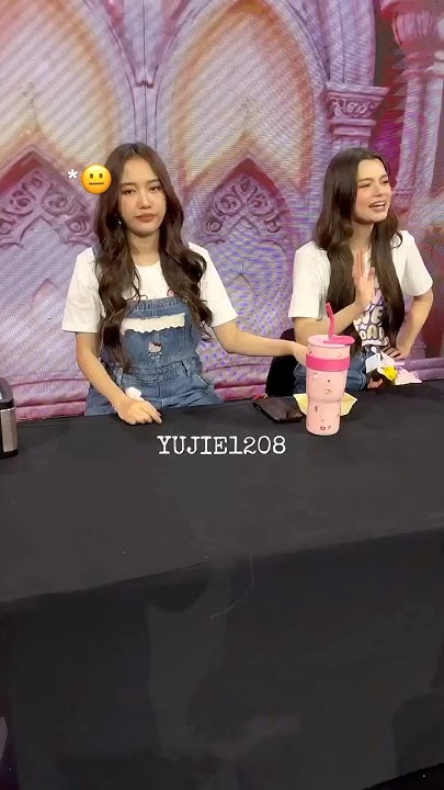 “Freen! looks so Annoyed 😒🙄.. #freensarocha #freenbeck #beckyarmstrong - YouTube