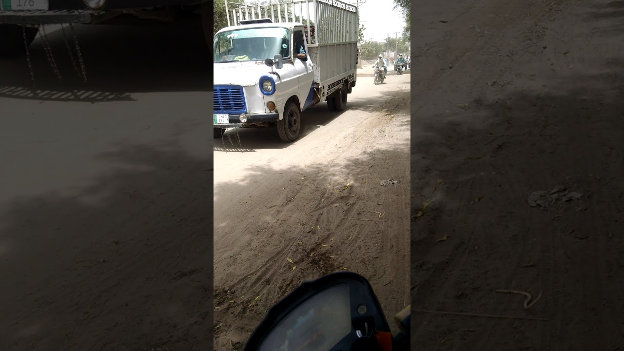 Ford Dala from Mian Channu - YouTube