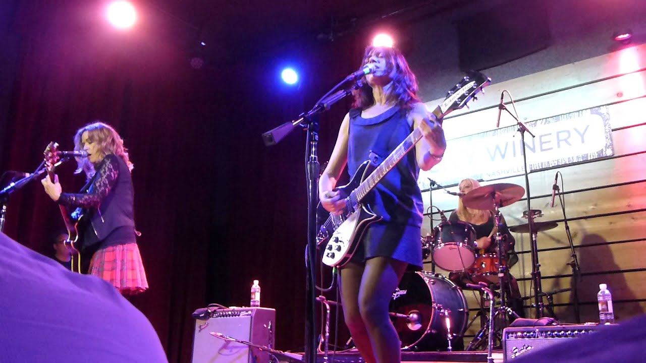 The Bangles - In Your Room / Hero Takes A Fall - YouTube