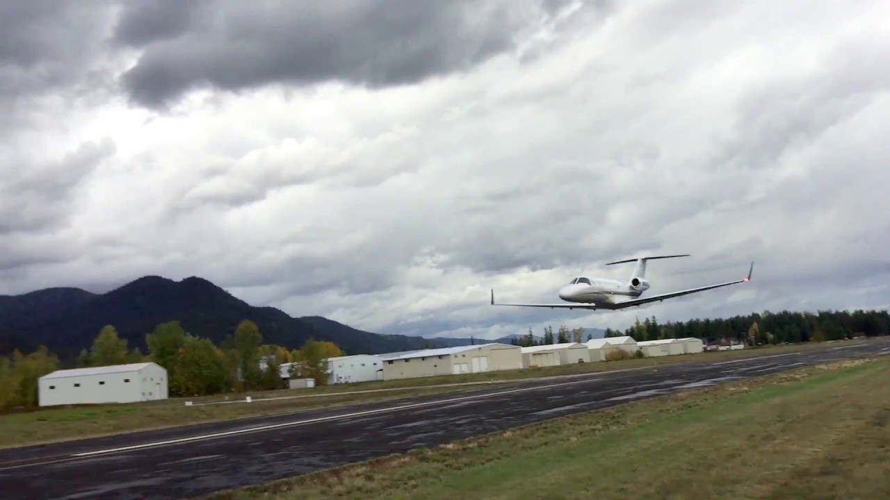 Tamarack Aerospace's Active Winglet equipped CJ3, N52ET, low pass ...