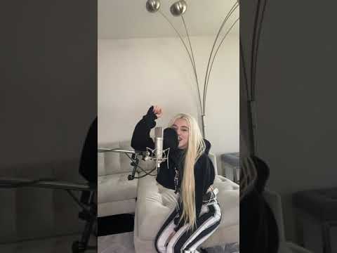 Ava Max - Kings & Queens Acoustic (At Home Sessions)