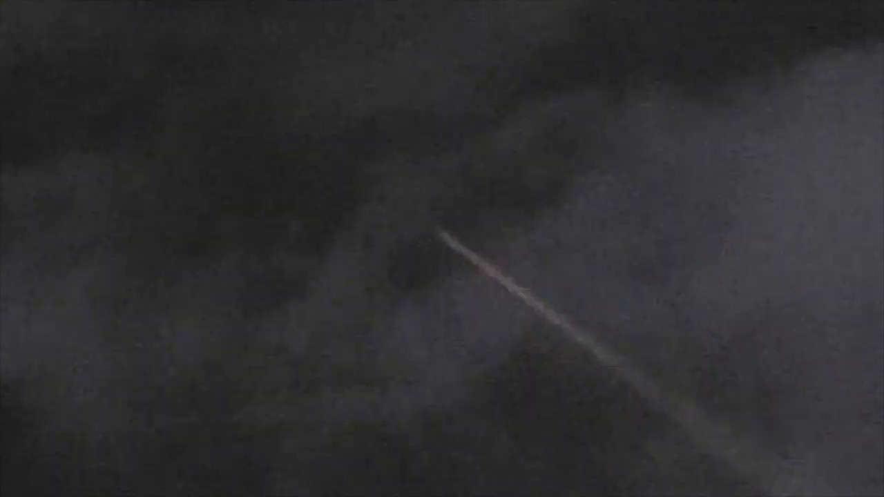 Central Florida CE-5 June 1st 2020 12AM Red orb pulses when signaled ...