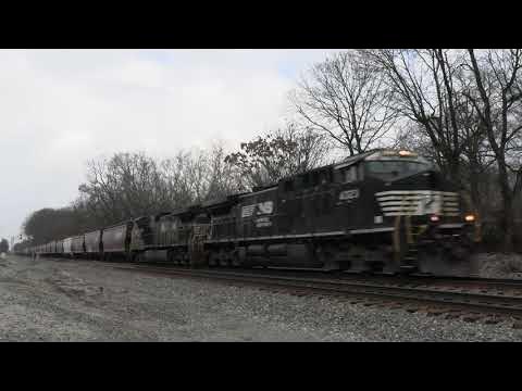 NORFOLK SOUTHERN GE AC44C6M Southbound Mix Freight - YouTube