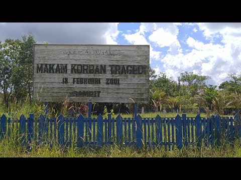 pemakaman kuburan masal Sampit || tragedi etnis suku Dayak dan Madura 18 Februari 2001