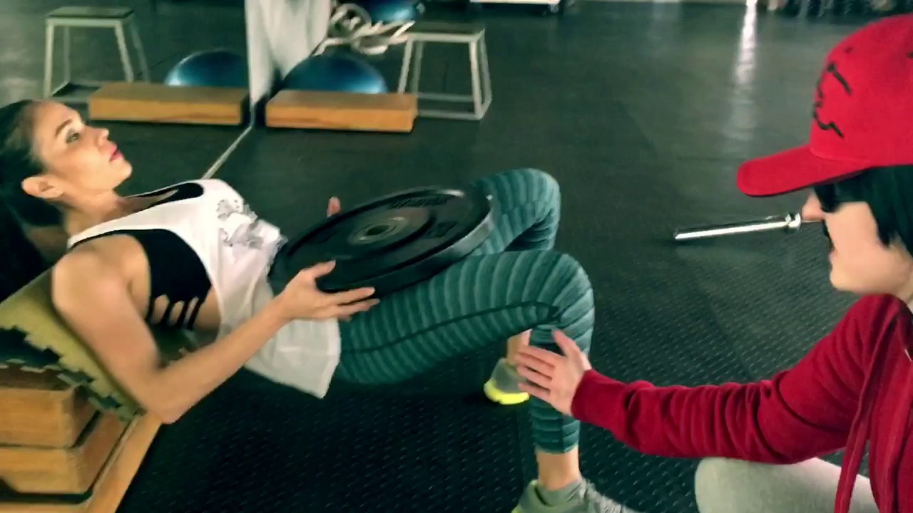 Hip Thrust With Disc - Empuje de Cadera con Disco - YouTube