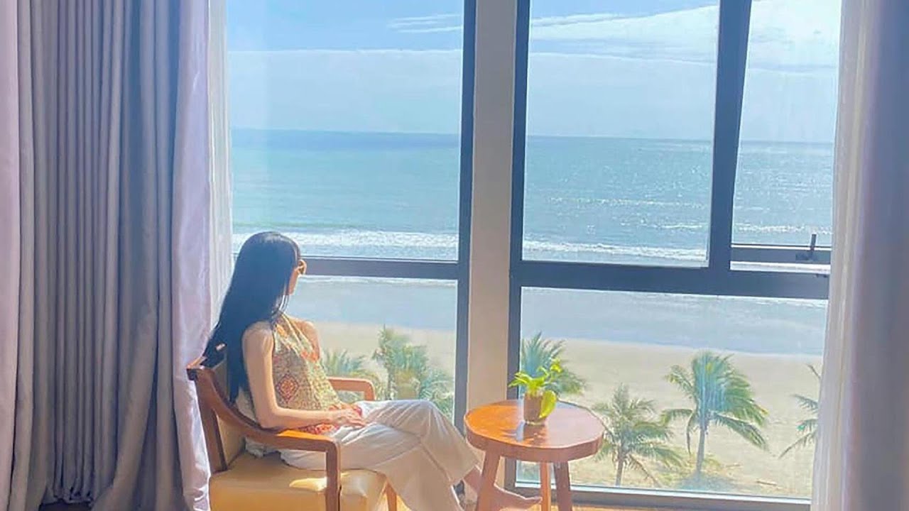 Alisia Beach Hotel Da Nang, Vietnam | Travel With Sandhya - YouTube