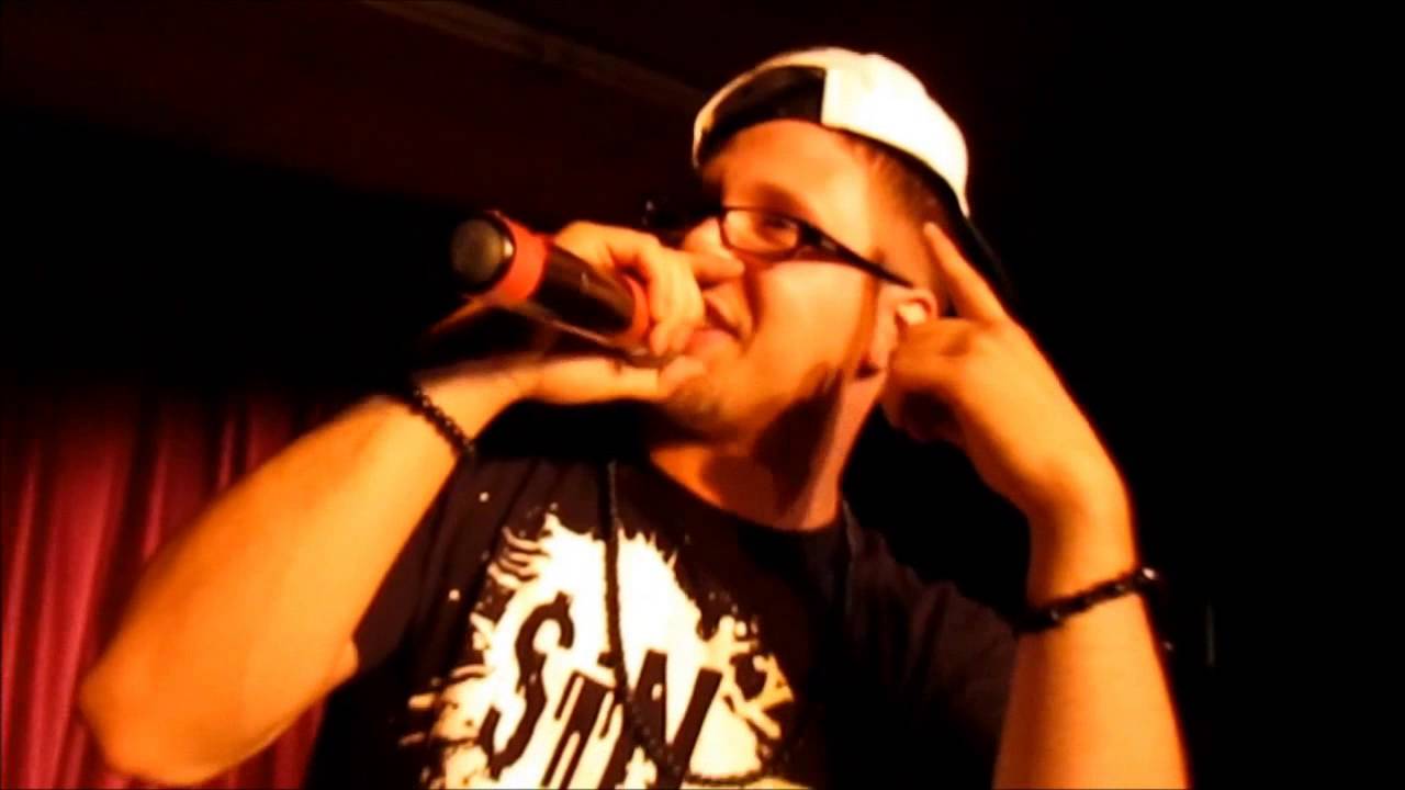 Andy Mineo - Misfit & Made In His Image (Live, 2 Camera Angles) - YouTube