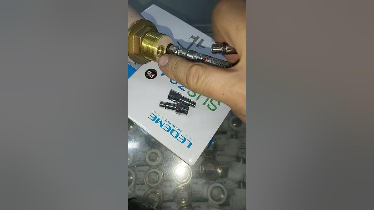 Для сантехника изделие сантехническое переходник на шланг гибкую ...
