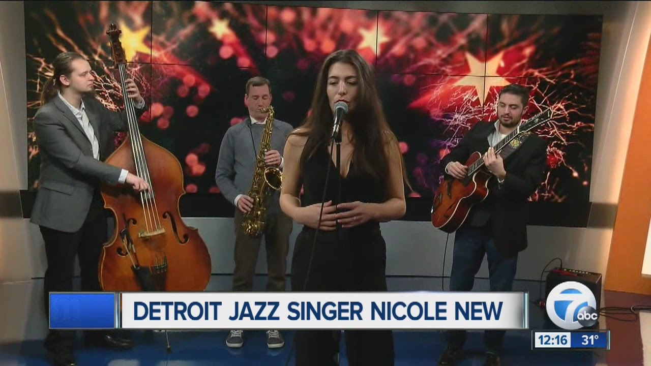 Detroit jazz singer Nicole New performing New Year's Eve - YouTube