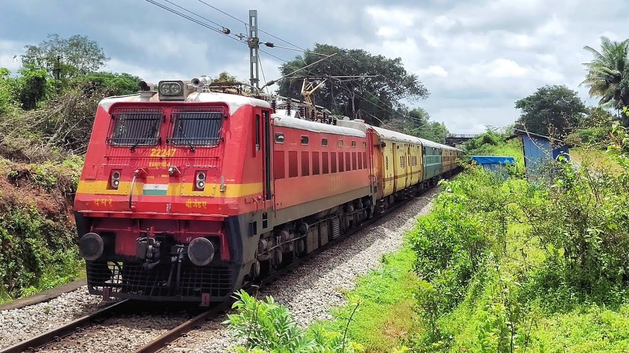 Extended SMVT Bengaluru - Murudeshwar Express(16585/16586) lead by BZA ...