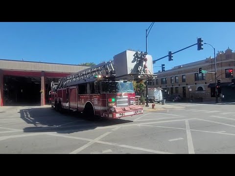*EX 54* Chicago Fire Department Tower Ladder 21 Responding - YouTube