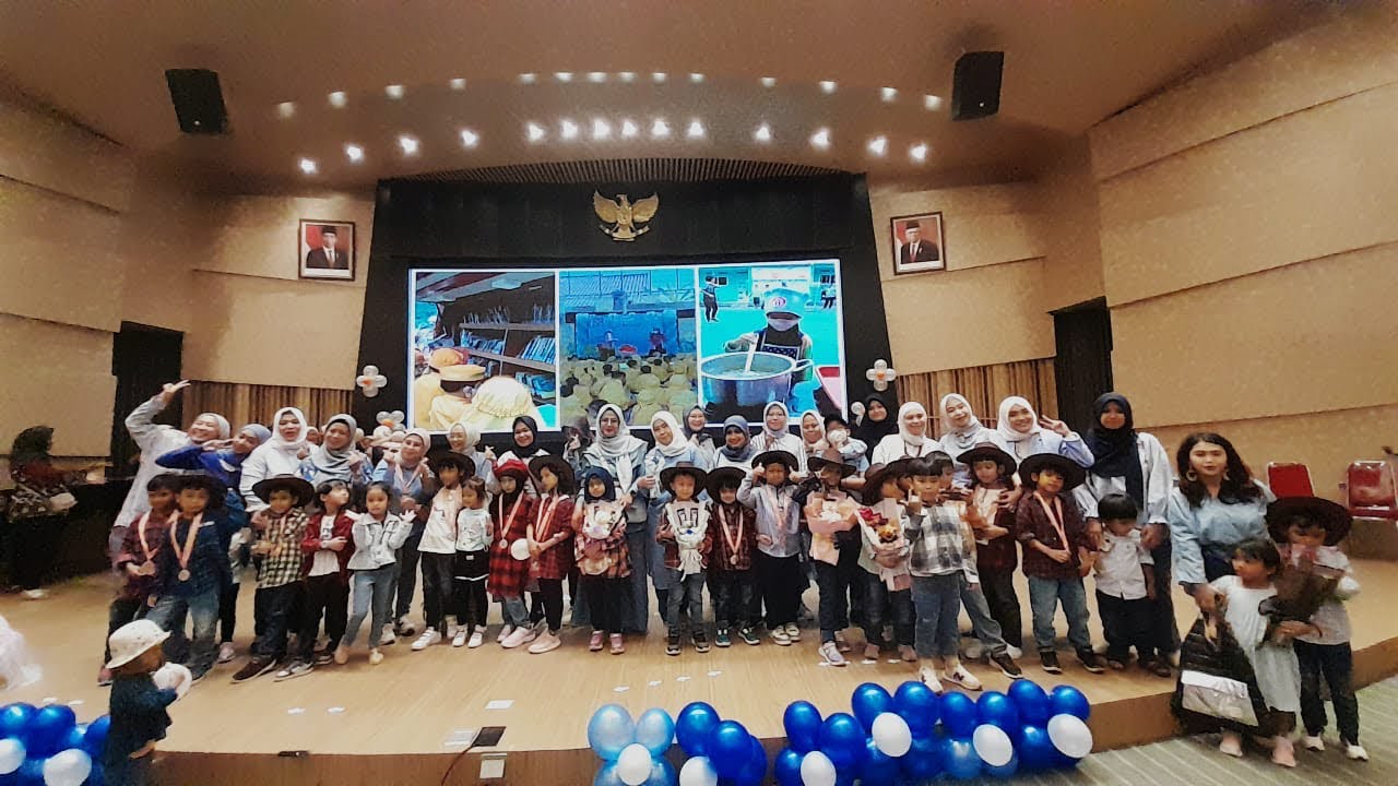 Graduation TK Global - YouTube
