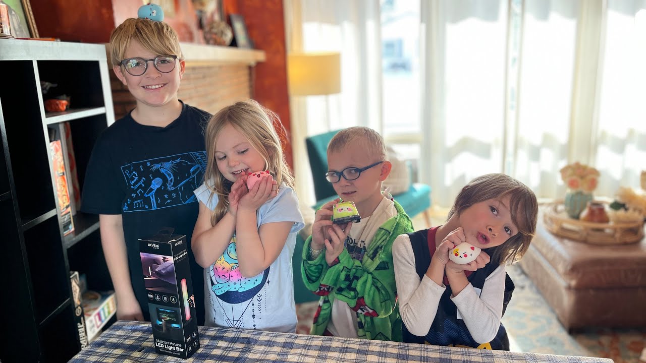 Smoothie Challenge: Will Anyone Vomit? Addison, Cameron, Leo, and Ethan ...