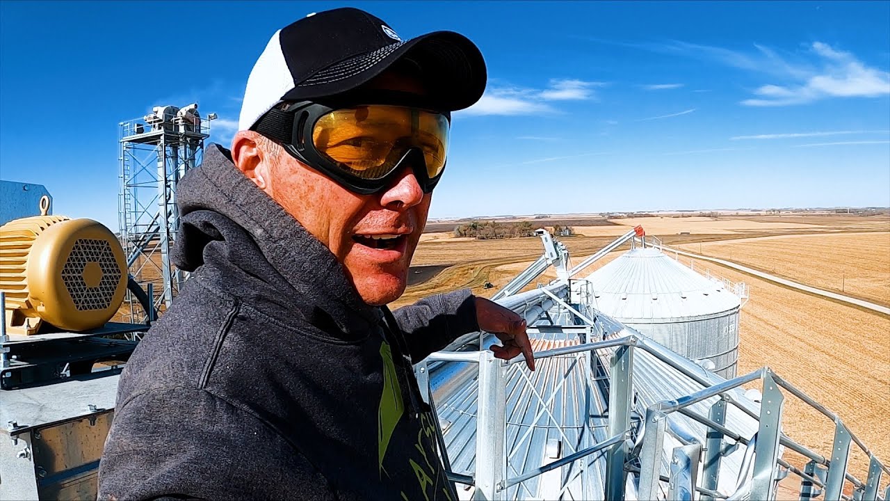 And … Everything’s Plugged Again!! #18 | Larson Farms | The Content Farm