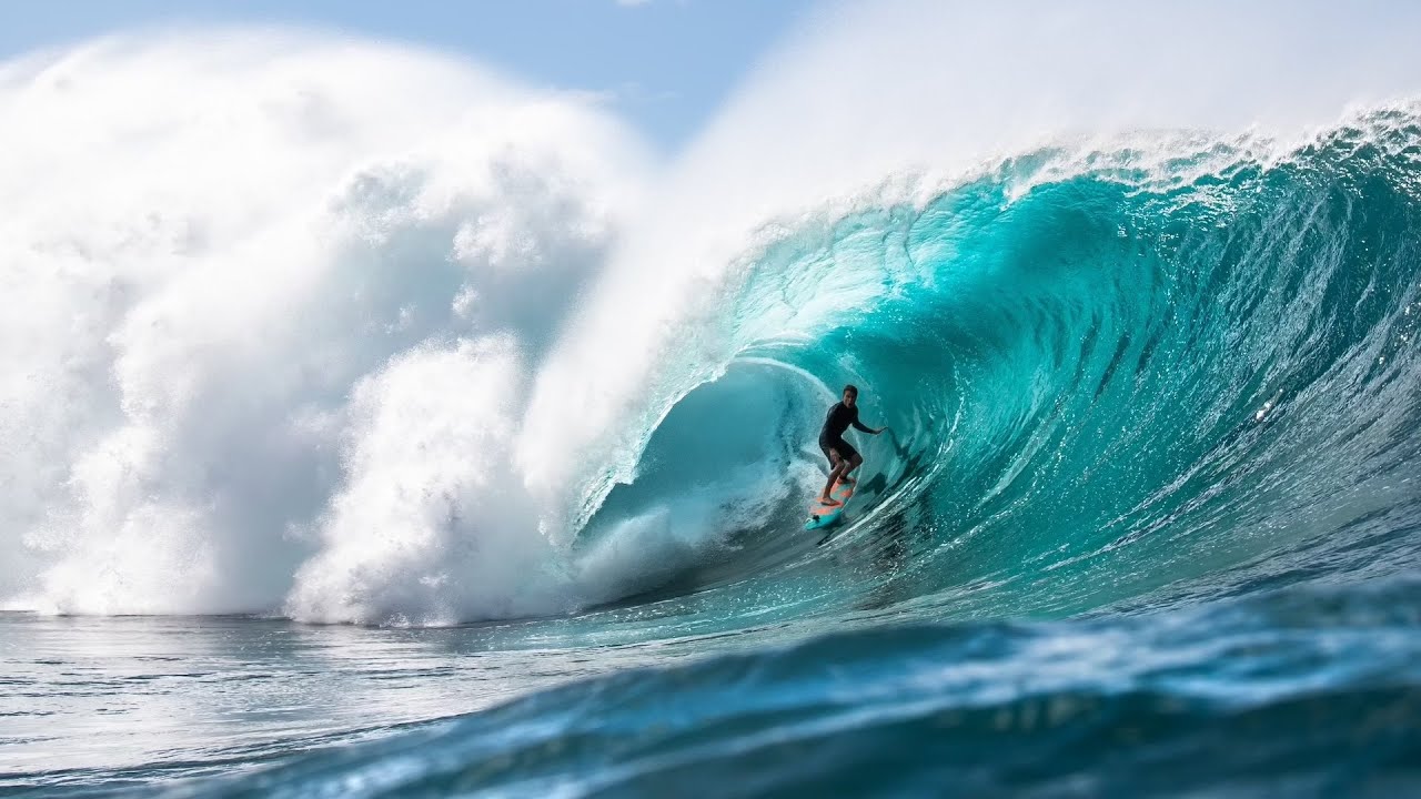 Mark Healey's Best Pipeline Barrel Of 21/22 Season - LAND/WATER/GOPRO ...