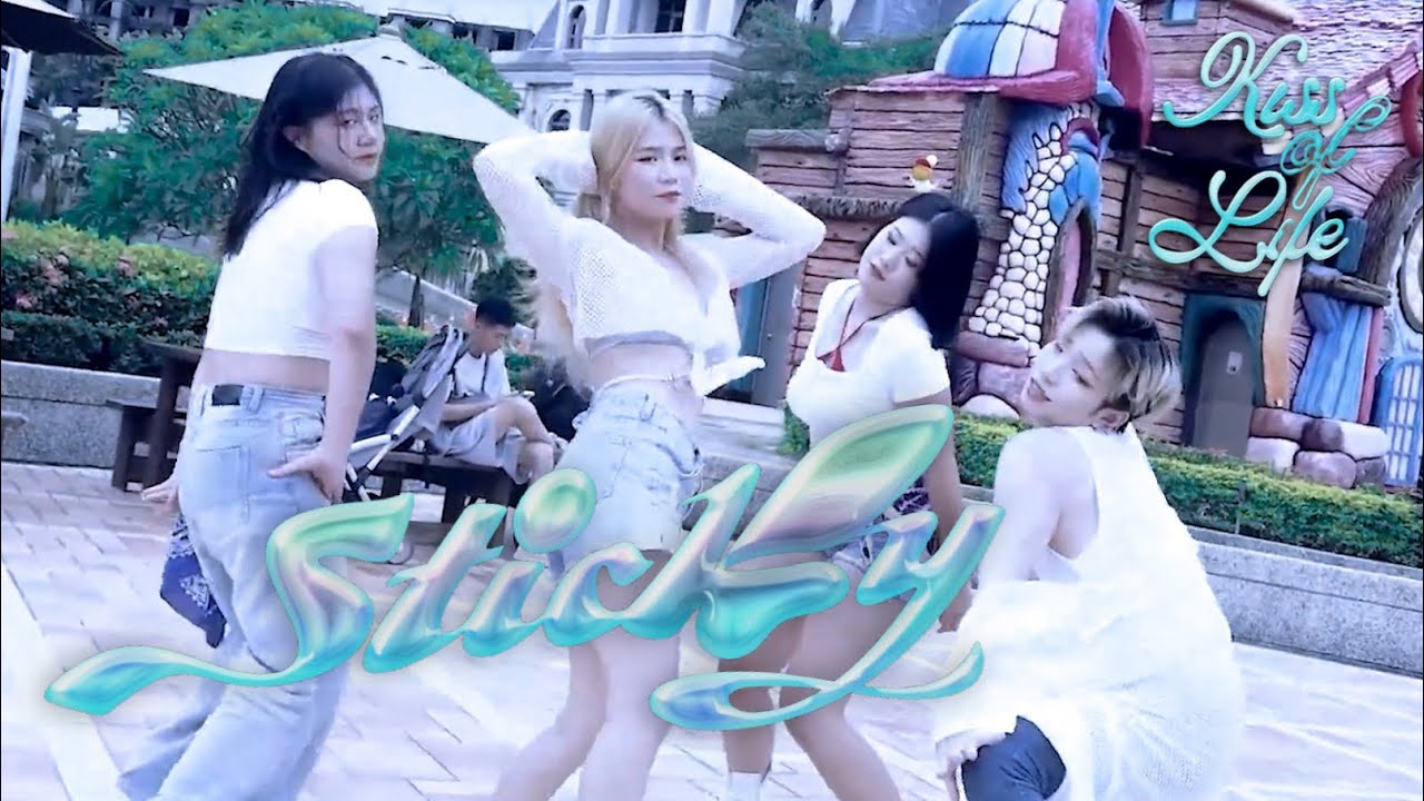 [KPOP IN PUBLC | 4K] KISS OF LIFE (키스오브라이프) - Sticky Dance Cover From ...