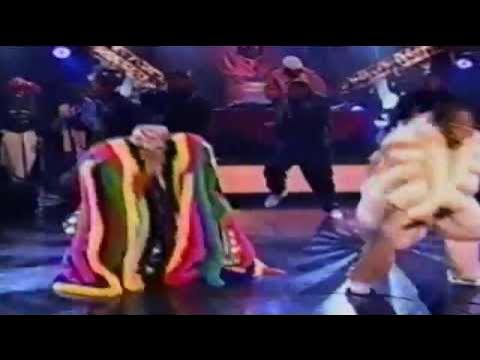 Outkast: "Bombs Over Baghdad" (2000) LIVE - YouTube