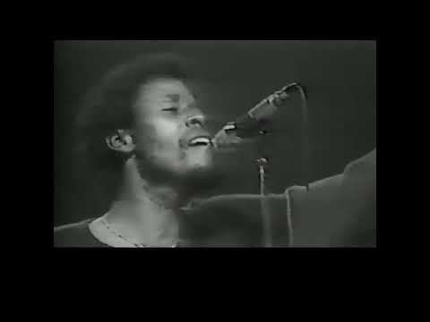 Debaba et Victoria Eleison - Abidjan 1982 (Live)