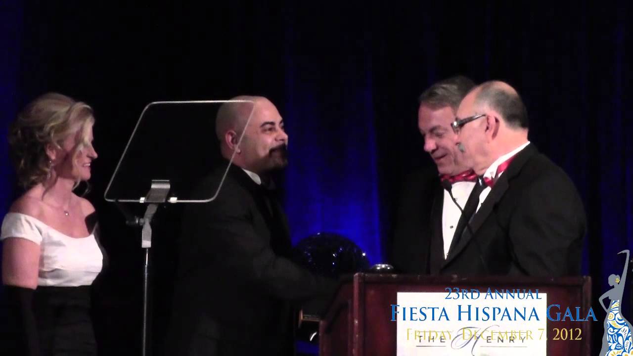 Peter Vazquez: 2012 MHCC Entrepreneur of the Year Award - YouTube