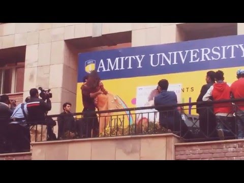 Aditya Roy Kapoor & Katrina Kaif's Dance performance on pashmina at Amity University