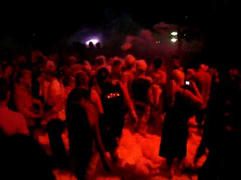 Halikarnas Night Club, Foam Dancing, Bodrum, Turkey - YouTube