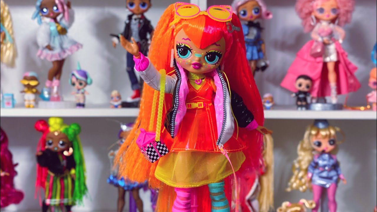 LOL Surprise OMG Fierce: Neonlicious - YouTube