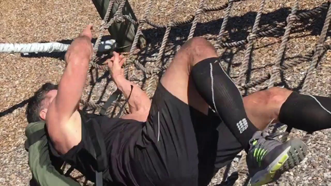 SWAT OBSTACLE COURSE - YouTube