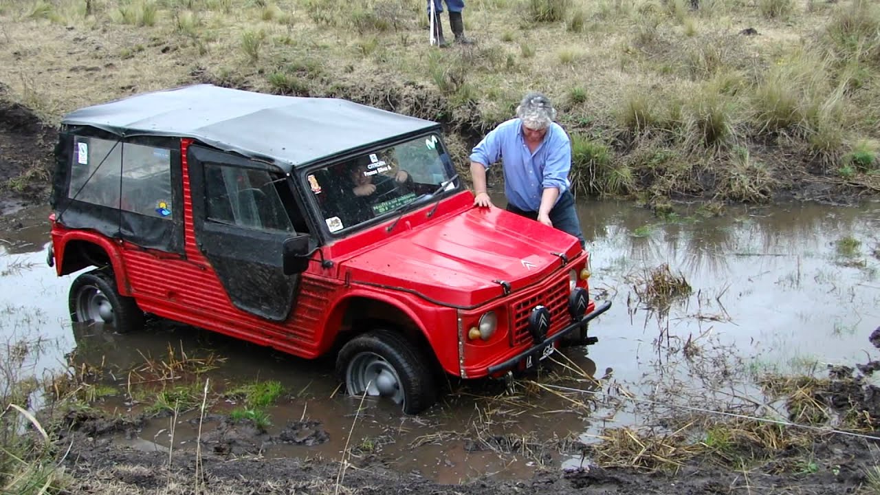 Meharis en las sierras - YouTube