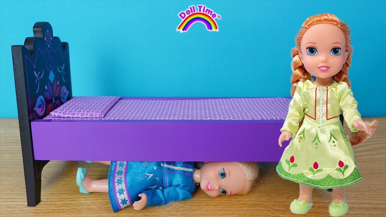 Elsa & Anna plays Hide and Seek! - YouTube