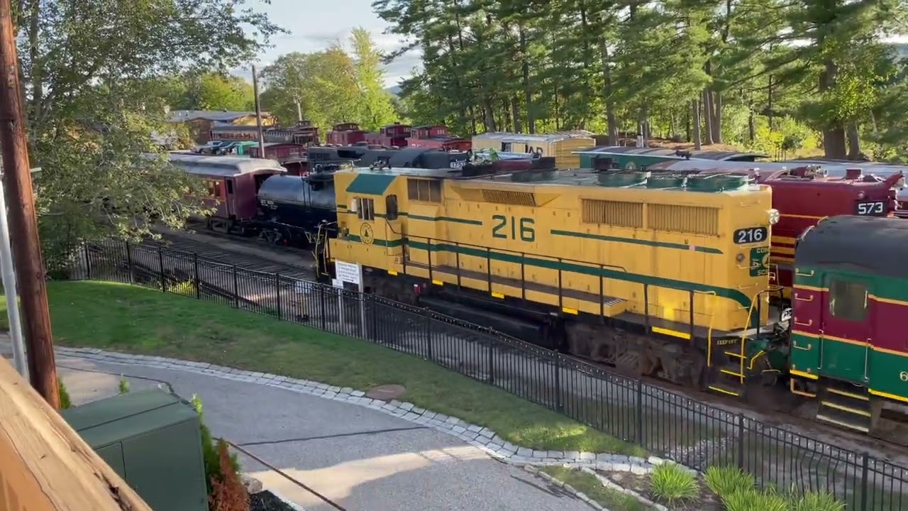 Best Trackside Hotel EVER?! Balcony views of the Conway Scenic Railroad! - YouTube