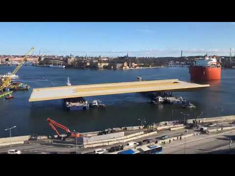 Guldbron vid Slussen, timelapse - YouTube