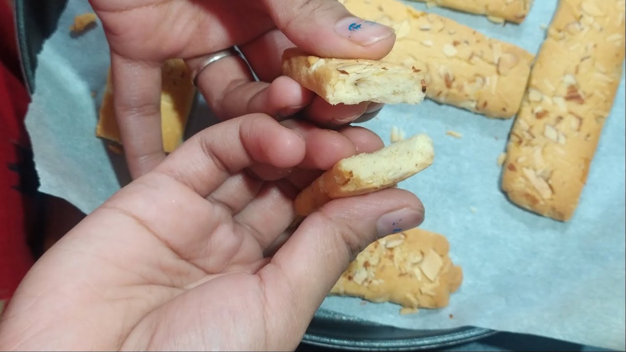 BADAM STICKS |बिना मीठा सोडा ओर बिना बेकिंग पाउडर के घर पर बनाए बिसकुट ...
