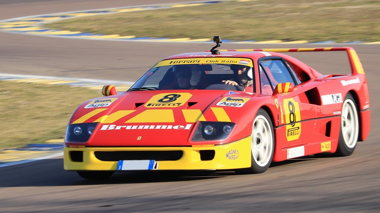 SOUND! Ferrari F40 Full Throttle (Fly By) on straight track - YouTube
