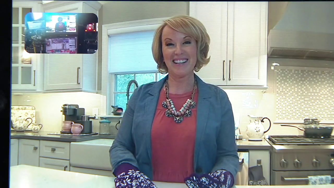 Temp-tations Oven Safe Gloves with Silicone Accents on QVC - YouTube