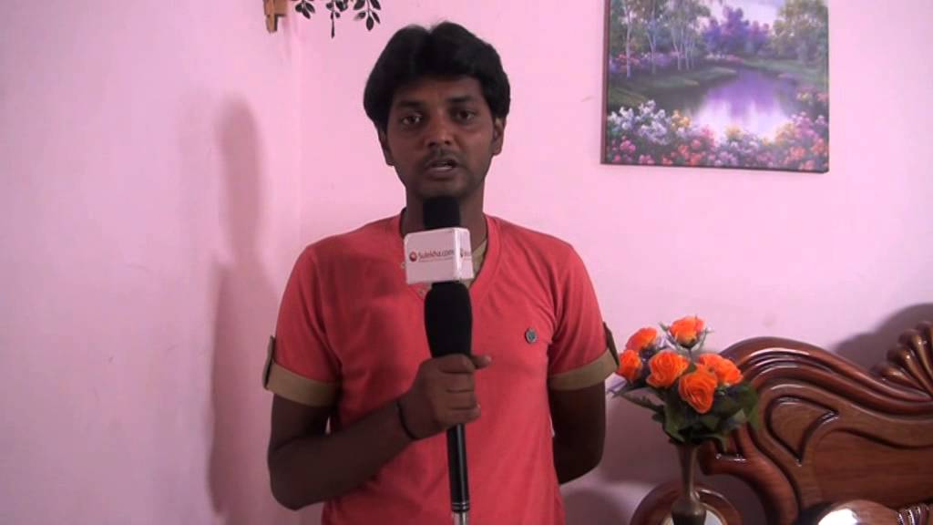 Actor Guna Speaks at Elamari Movie Location - YouTube