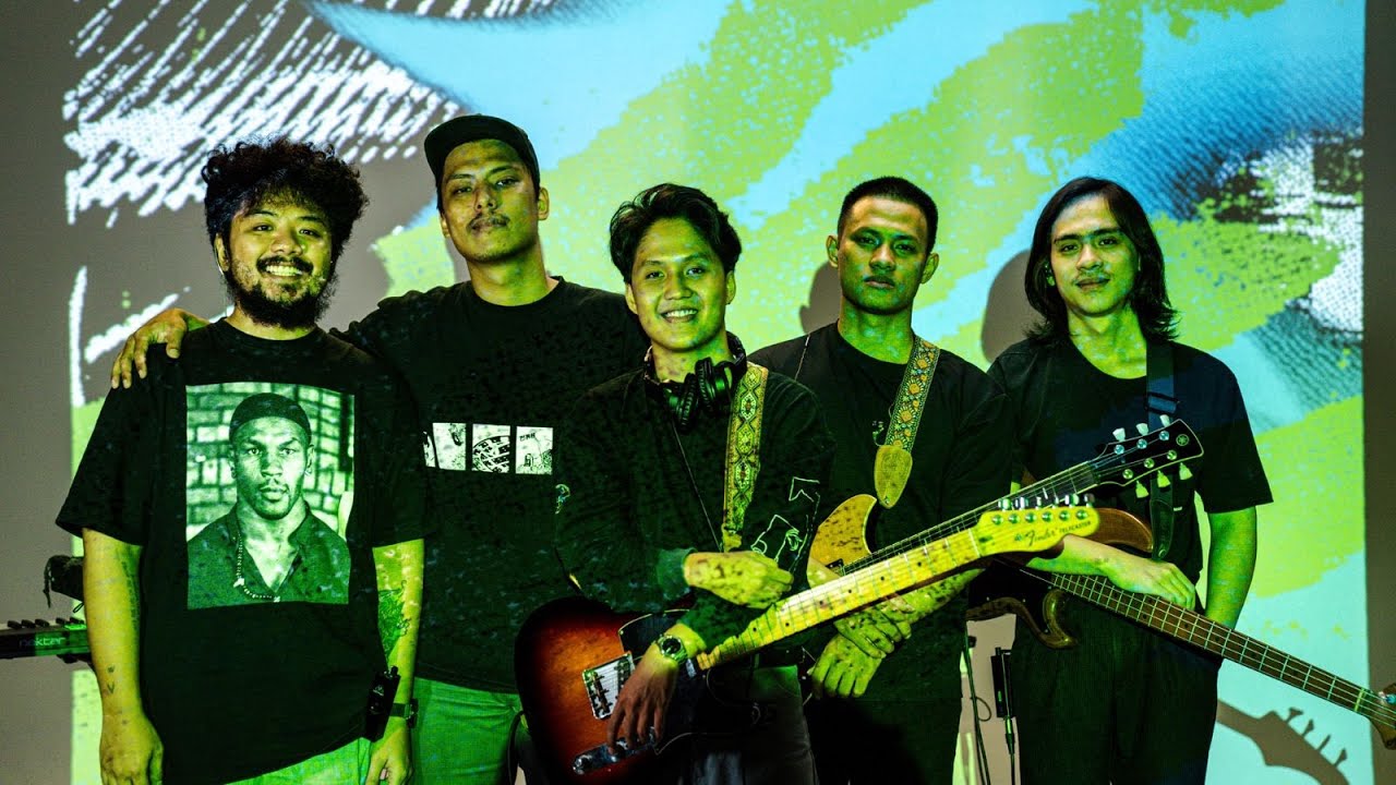 PLAYROOM: Hagara - YouTube