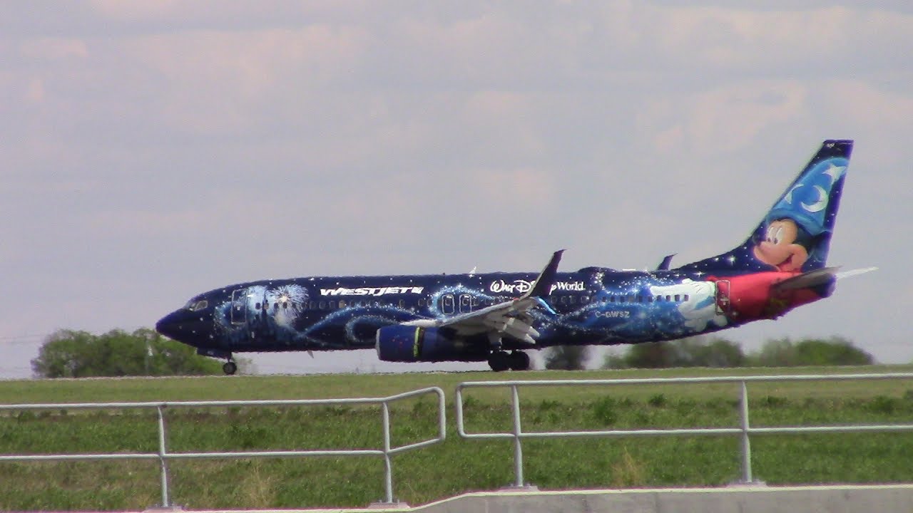 WestJet Boeing 737-8CT "Magic Plane" Landing at Calgary Airport - YouTube