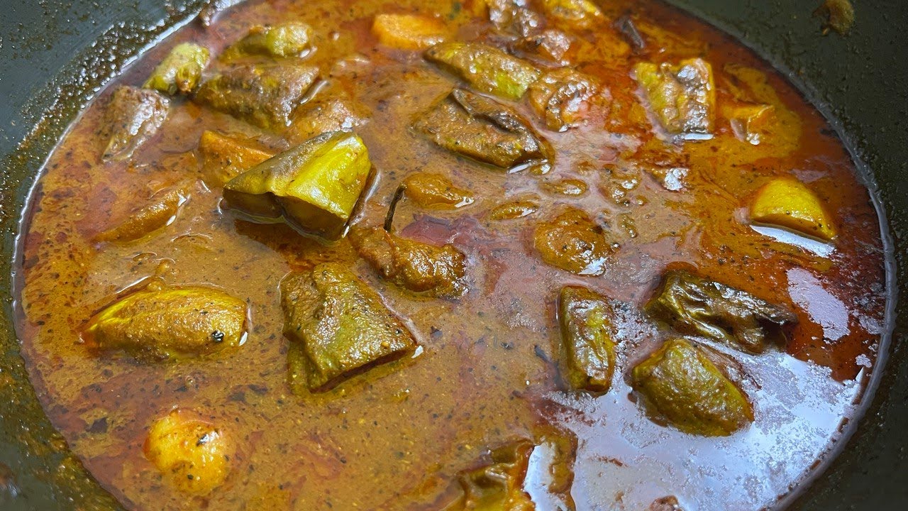 Halwai style aloo parwal ki sabzi | aloo parwal special gravy sabzi ...