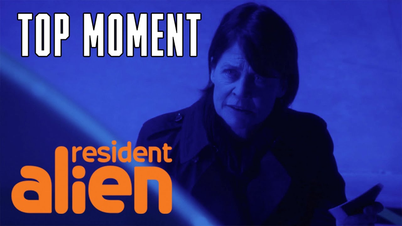 Harry's Ship Is Discovered | Resident Alien | SYFY - YouTube