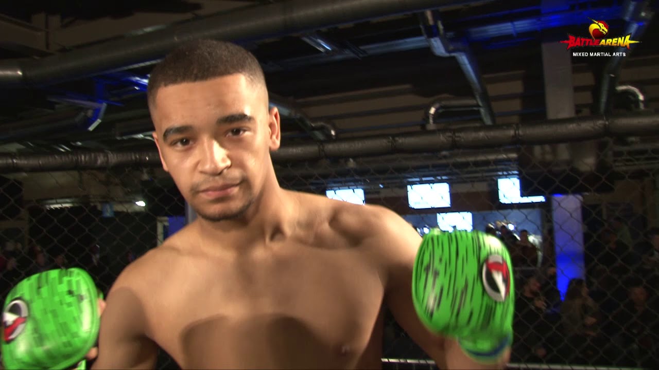 Luke Wilcox V Nathan McKenzie - YouTube