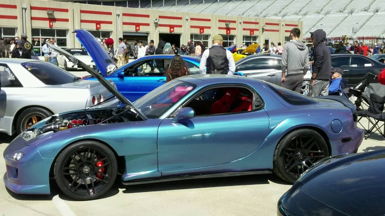 Mazda RX-7 Swapped Vinyl Wrapped in Turquoise-Lavender color-shift ...