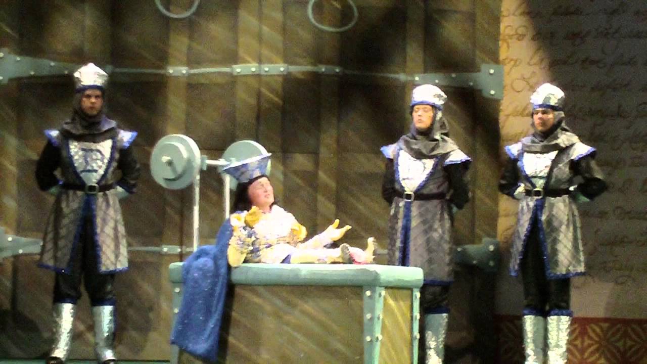 Cam sings 'Daddy Was Grumpy' in Shrek - YouTube