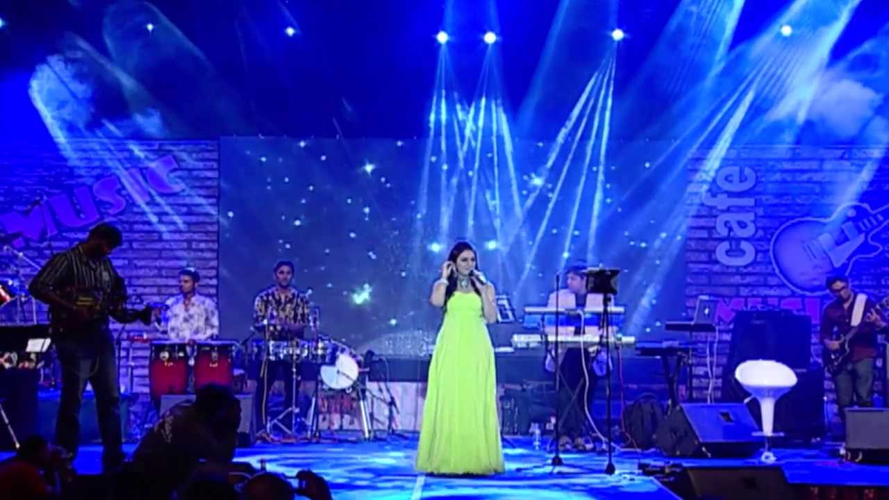 Marjaani Marjaani Live - Billu - YouTube