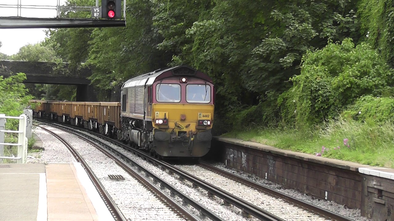 (HD) DB Schenker 66112 passes Wandsworth Road working 6Y42 - 4/7/11 ...