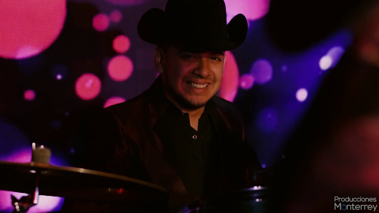 Chuy y Mayito Dos corazones www.produccionesmonterrey.com - YouTube