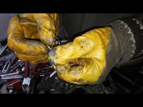 Renault 12 Toros Kabüratörden Benzin Taşırma Nedeni Ve Tamiri...