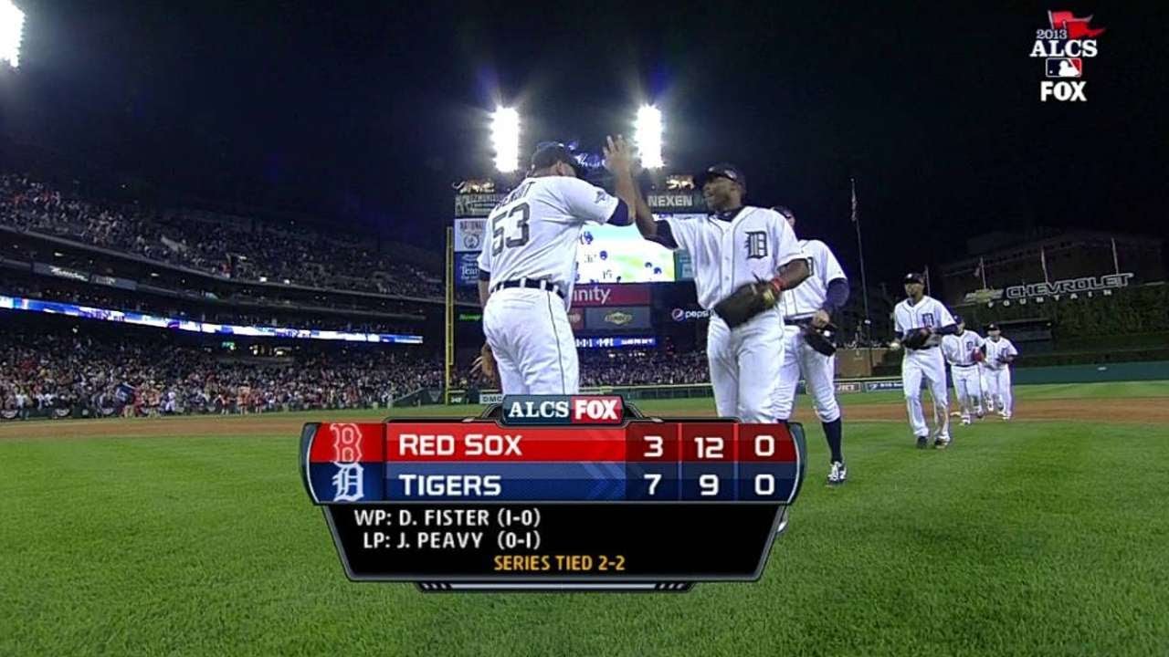 Benoit gets Papi to fly out to end the game - YouTube