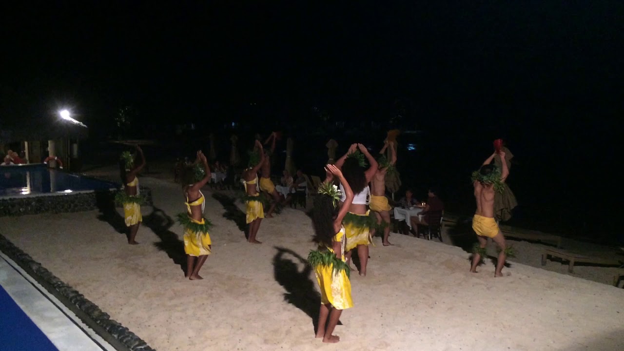 Dancers in Vanuatu - YouTube