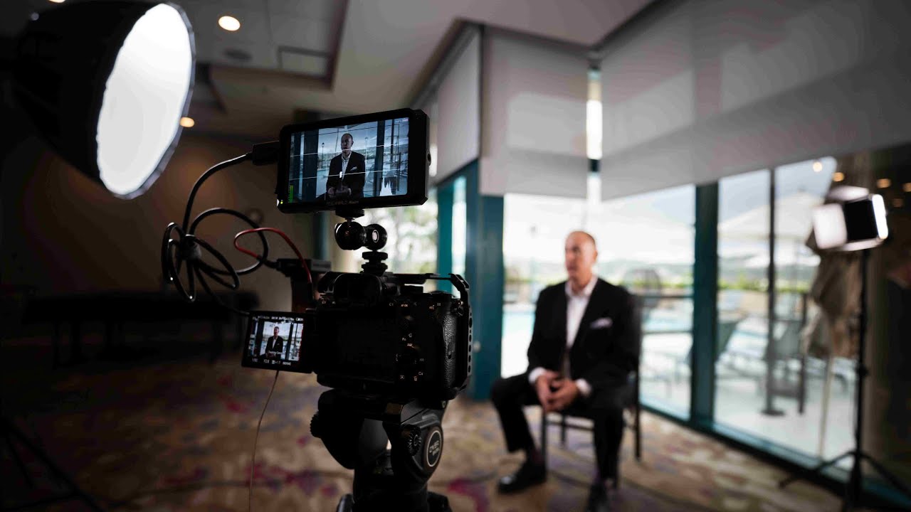 2 Camera Interview Setup | Conference Behind the Scenes Vlog 004 - YouTube