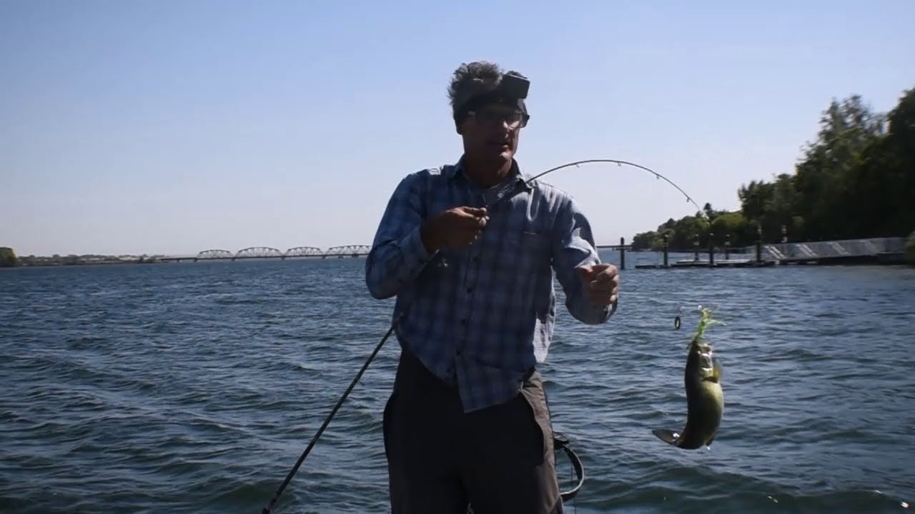 Fighting the wind on Lake Wallula on the Columbia river day 1 - YouTube